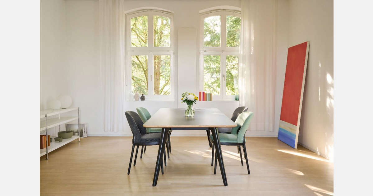 Thonet 1500 table range has a new addition