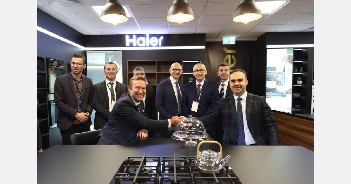 Turkey’s Minister visits Haier's new cooking factory in Eskişehir