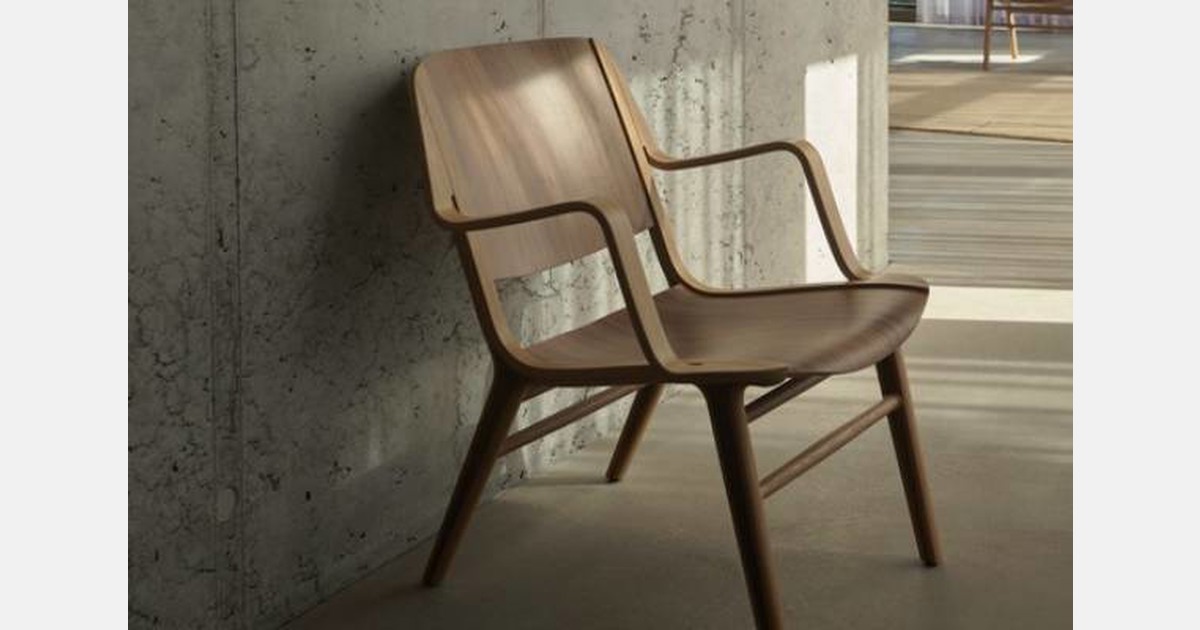 &Tradition reissues the Ax chair, designed by Hvidt & Mølgaard in 1950