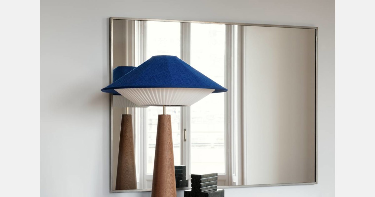 Servomuto unveils new Otto table lamp that recalls the 1960s and 1970s sci-fi imagery