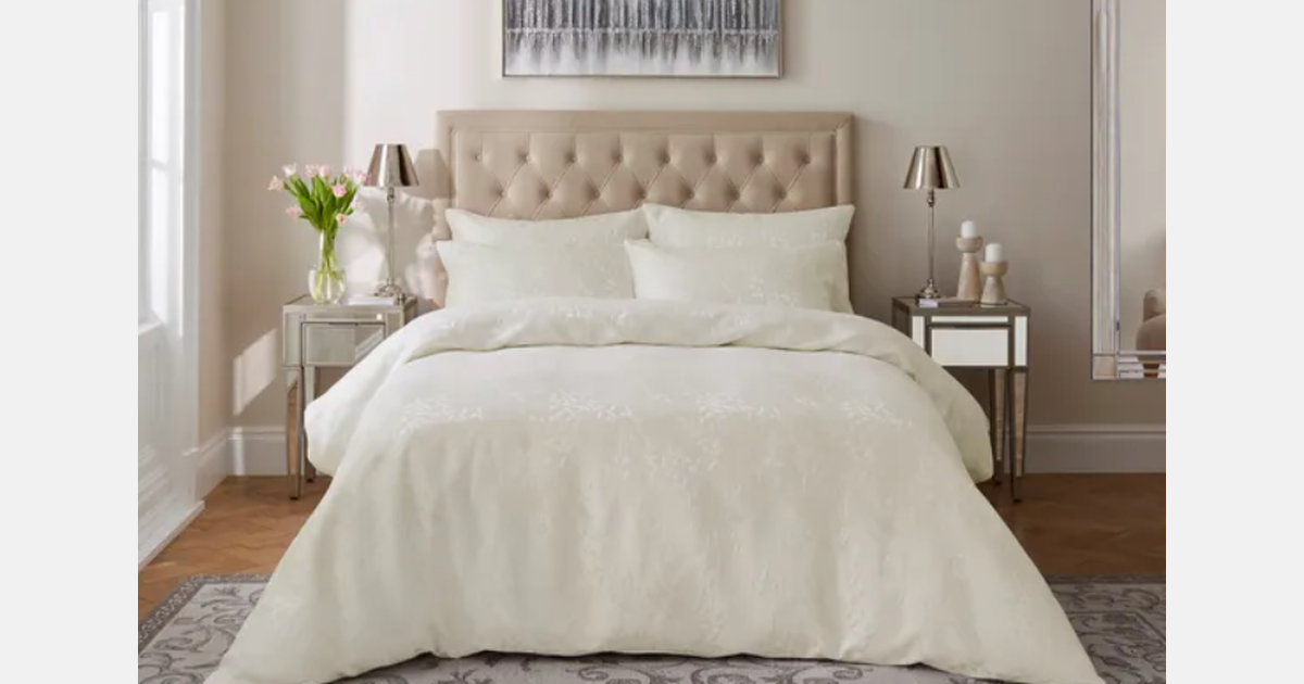 Dunelm granted Royal Warrant for its Dorma brand