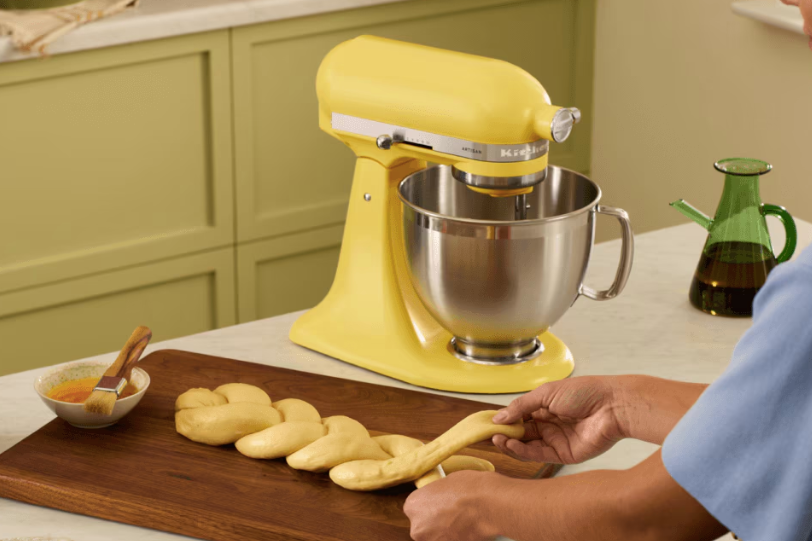Butter is the new colour of the year of KitchenAid