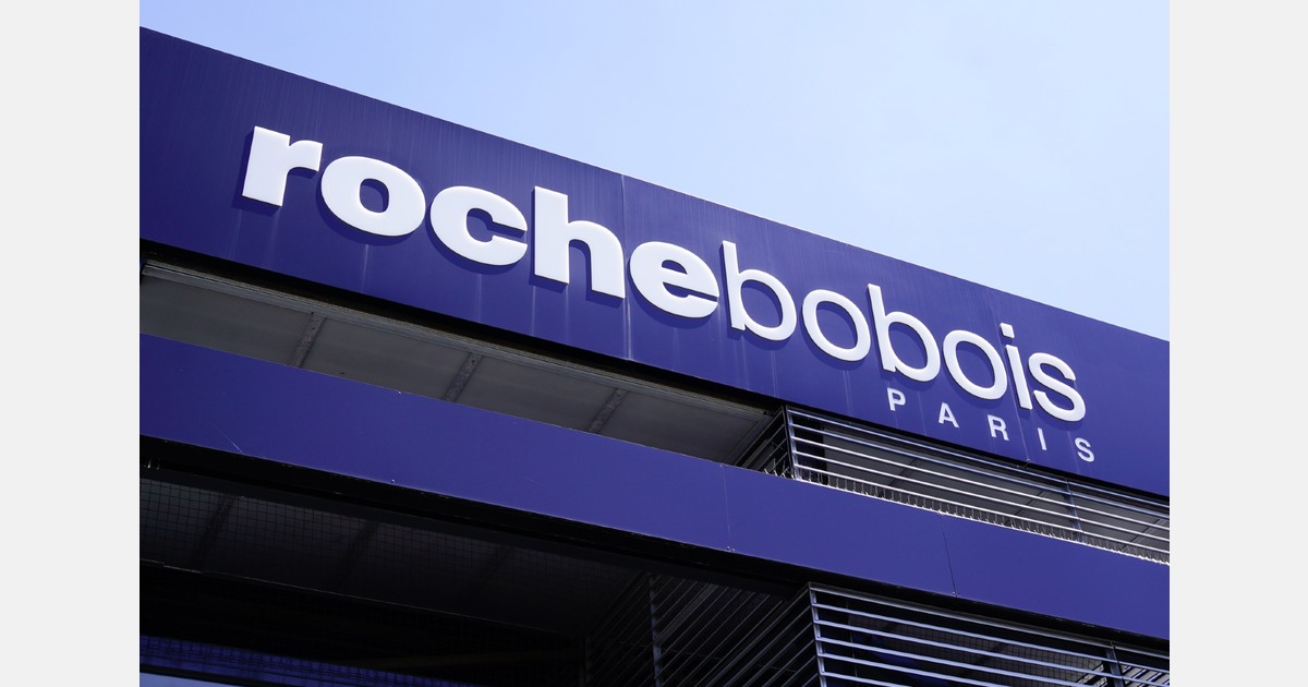 Roche Bobois maintains steady performance amid minor income decline