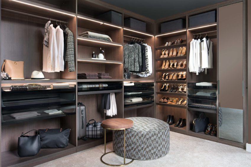 British wardrobe specialist expands to Dubai with new showroom
