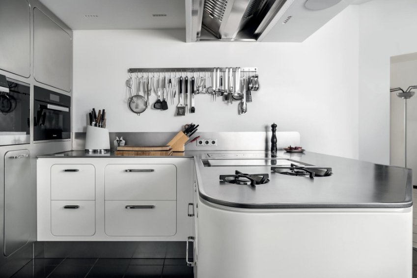 Abimis featuring Pantone: "Cloud Dancer" customises stainless steel