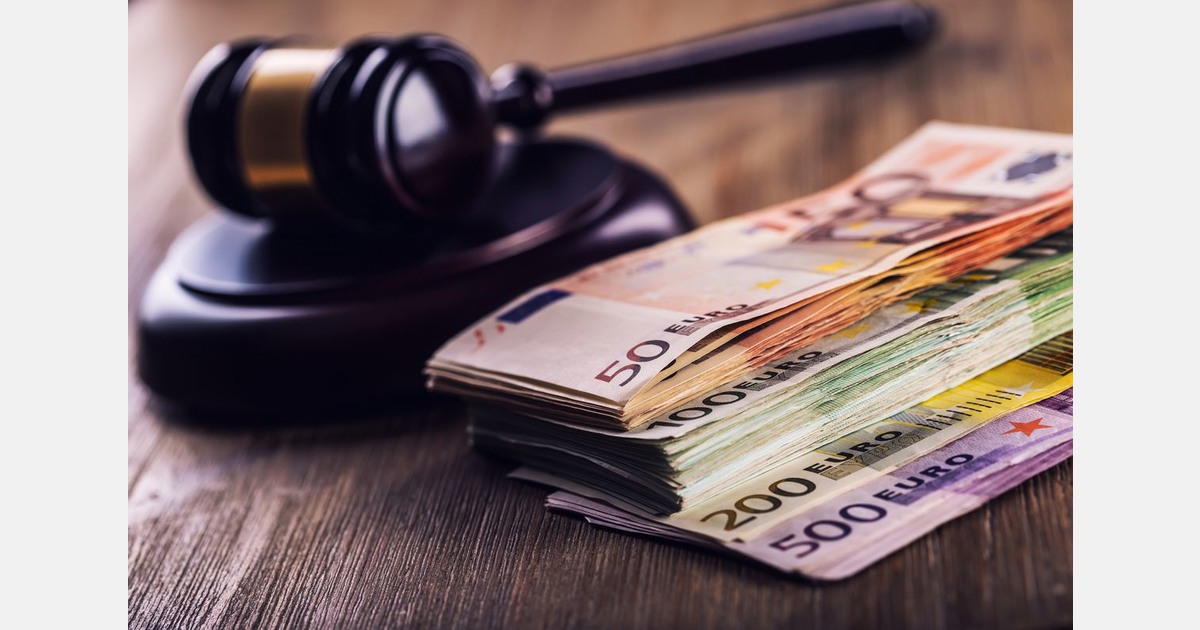 Internationally acclaimed Dutch interior designer fined 250,000 euros